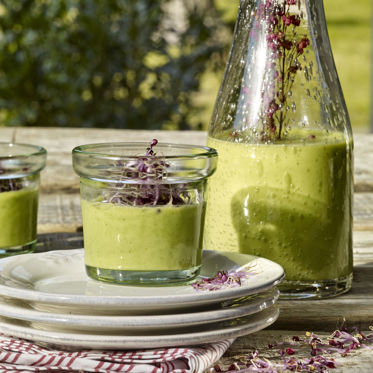 Gazpacho de calabacín y aguacate | 20 cremas frías para una...