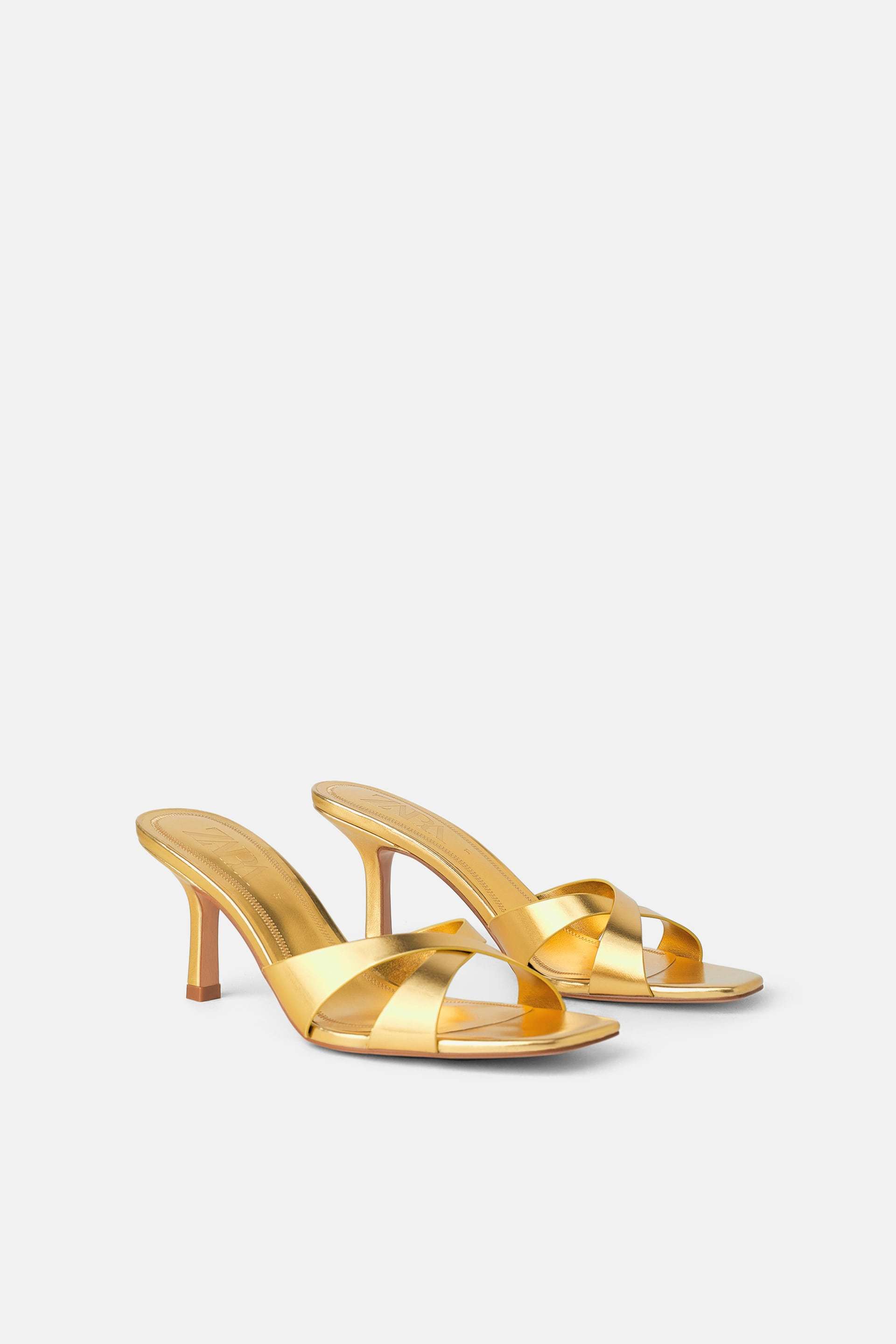 Mules doradas | Con estas 6 prendas de Zara es posible vestir...