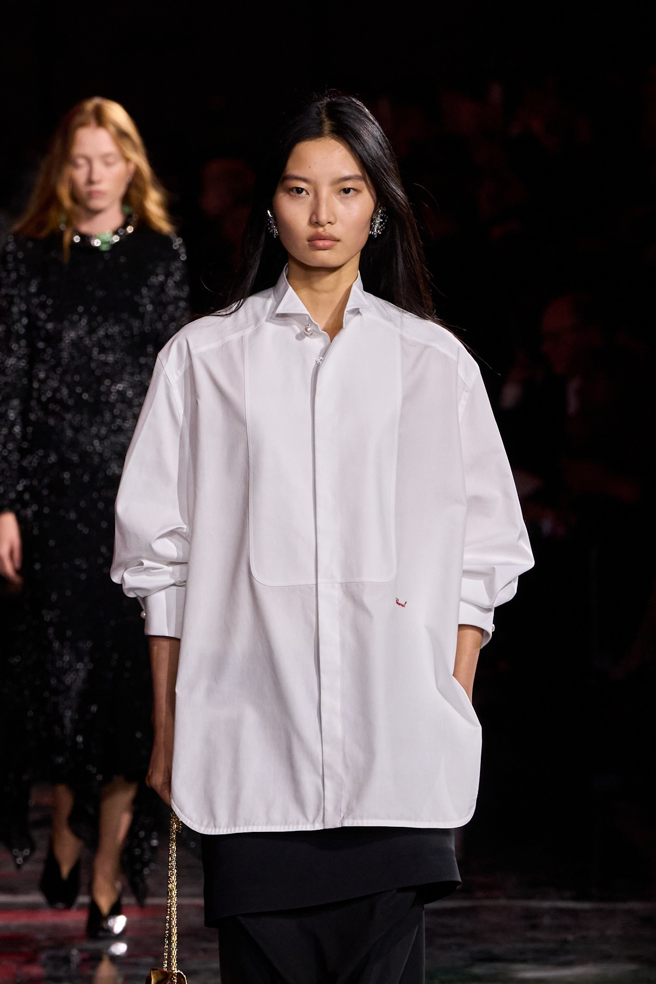 Las dos razones que hacen que estas camisas de Chanel sean más ...