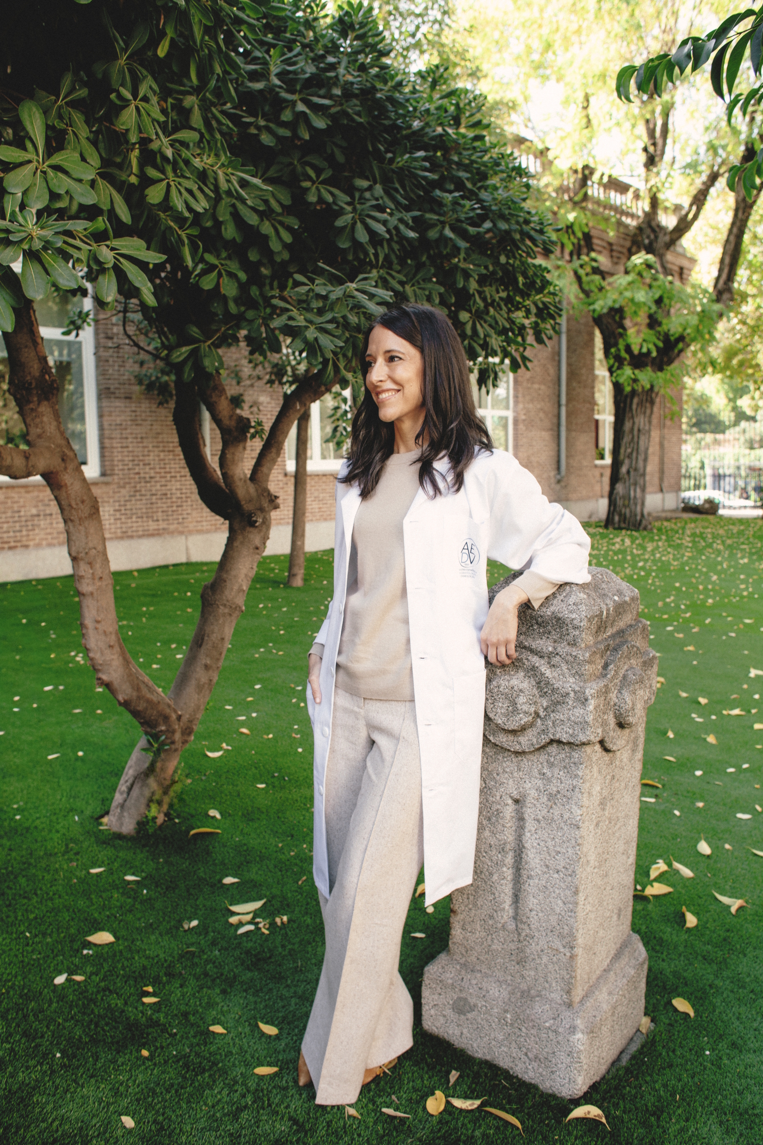 Ana Pulido, dermatóloga de la AEDV: "Realizar una ducha diaria con ...