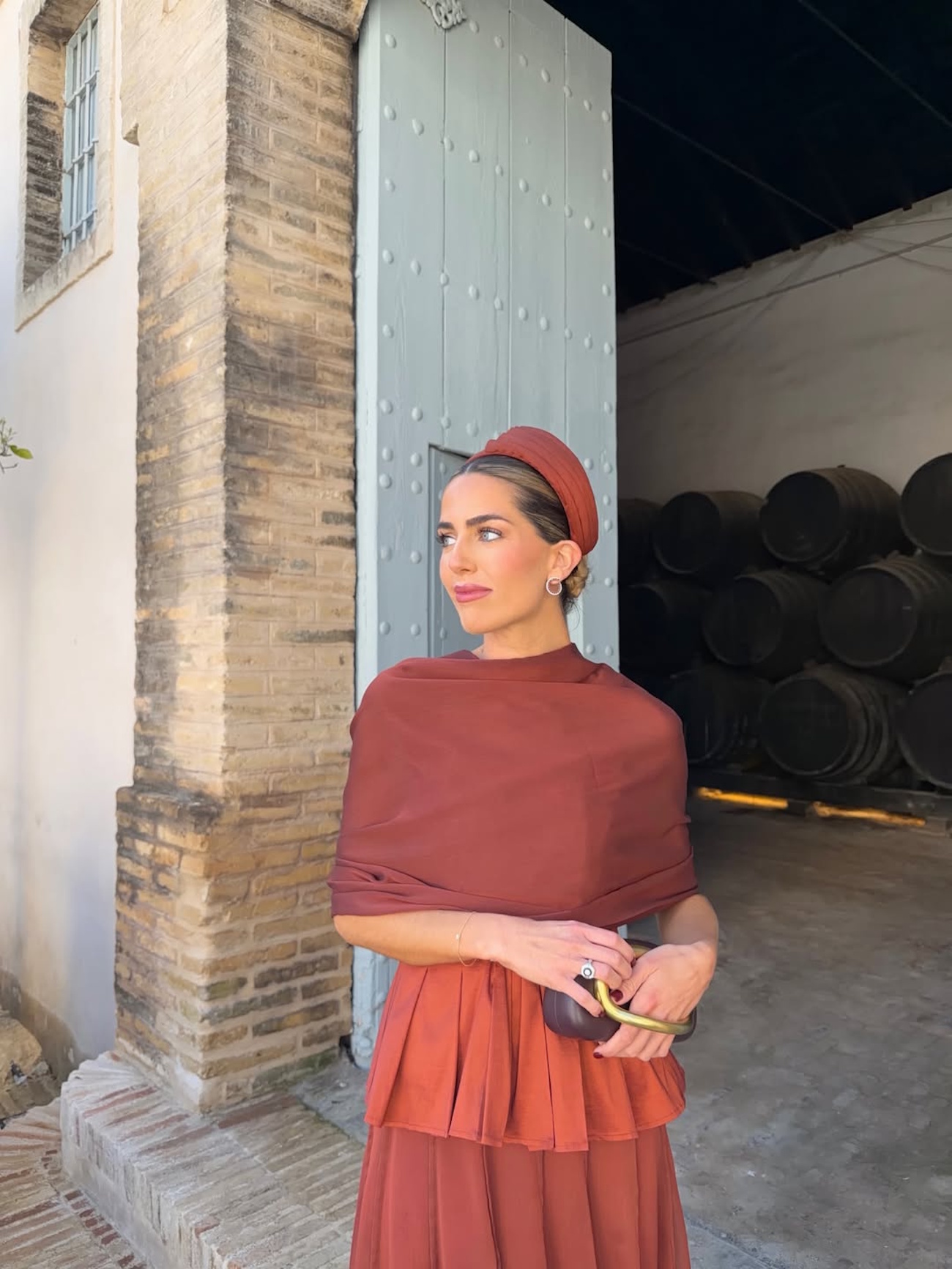 El look más elegante de la Semana Santa en Sevilla lo ha llevado esta ...